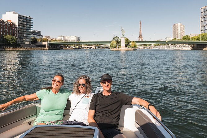 Private Cruise to Discover Paris - Booking and Accessibility