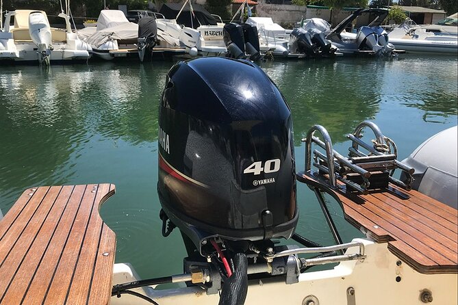 Private Cruise to the Pontine Islands on board the Clubman 21 dinghy - Palmarola: Wild Landscapes and Sea Caves