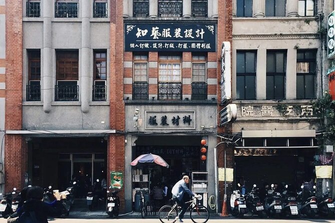 Private Cruise Tour from Keelung: Trip to Taipei - Taipei 101 and the Xinyi District