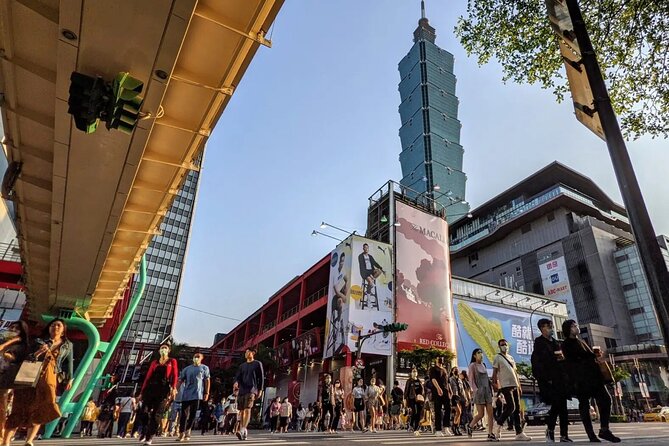 Private Cruise Tour from Keelung: Trip to Taipei - Lunch at Din Tai Fung
