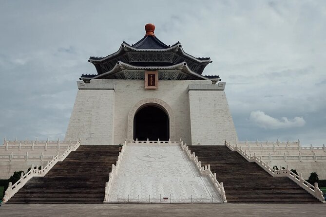 Private Cruise Tour from Keelung: Trip to Taipei - Final Return to Keelung