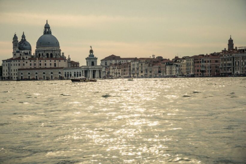 Private Cruise: Venice Viewed by the Water - An In-Depth Look at the Venice Water Tour