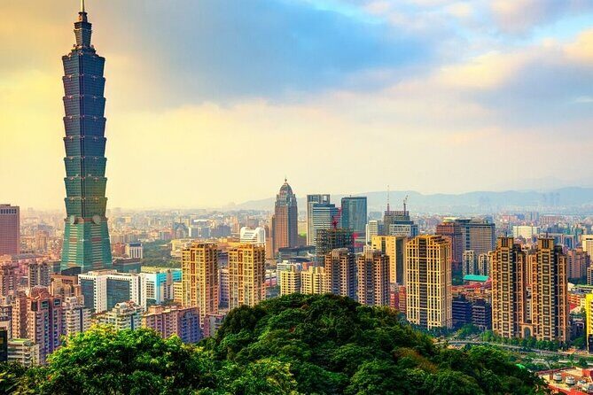 Private Custom Tour with a Local Guide in Taipei - Key Points