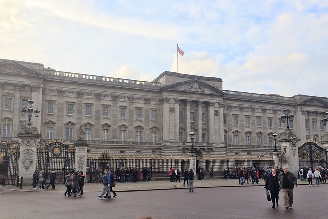 Private Custom Walking Tour: Half Day Sightseeing Tour of London - Personalization Options for Your Itinerary