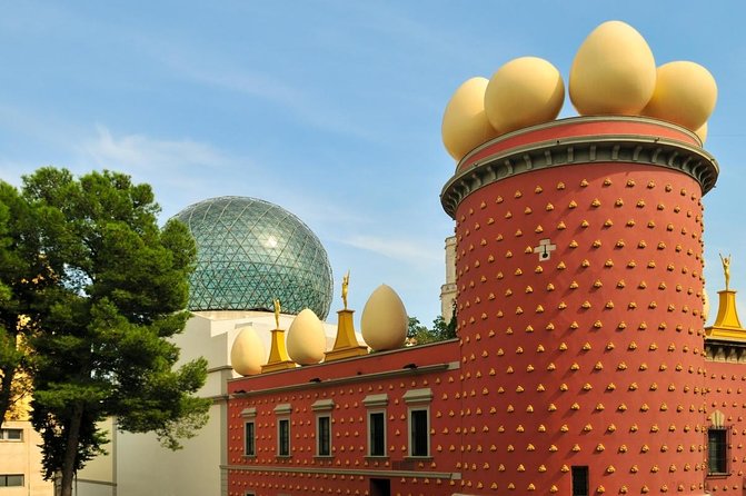 Private Dali Museum and Costa Brava Tour from Barcelona - Key Points