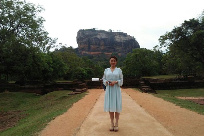 Private Dambulla Sigiriya Tour from Kandy with Lunch - Key Points