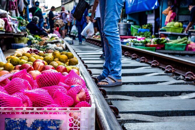 Private - Damnoen Saduak Floating Market & Railway Market Tour - Who Will Love This Tour?