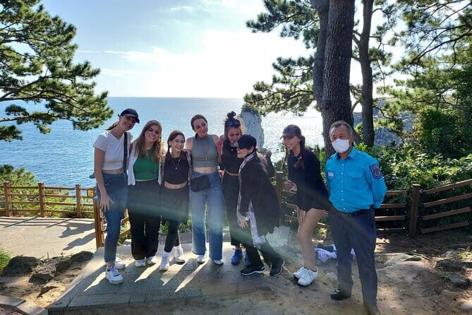 Private Day South and West Tour For Cruise Customers in Jeju - Key Points