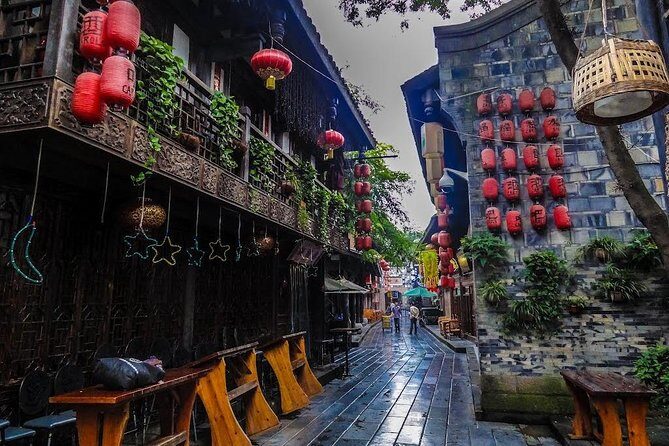 Private Day Tour: Chengdu Wuhou Temple, Jili and Dujiangyan Irrigation System - Exploring the Highlights of the Tour