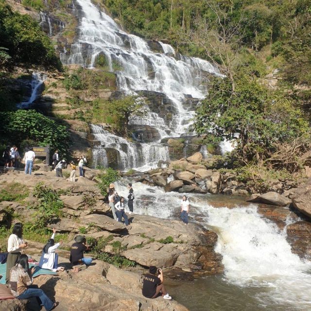 Private Day Tour Doi Inthanon With Mae Ya Waterfall - What to Expect: Day in the Life