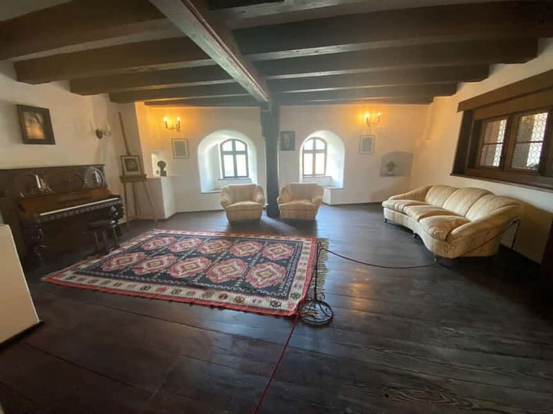 Private Day Tour from Bucharest to Dracula's Castle - The Sum Up