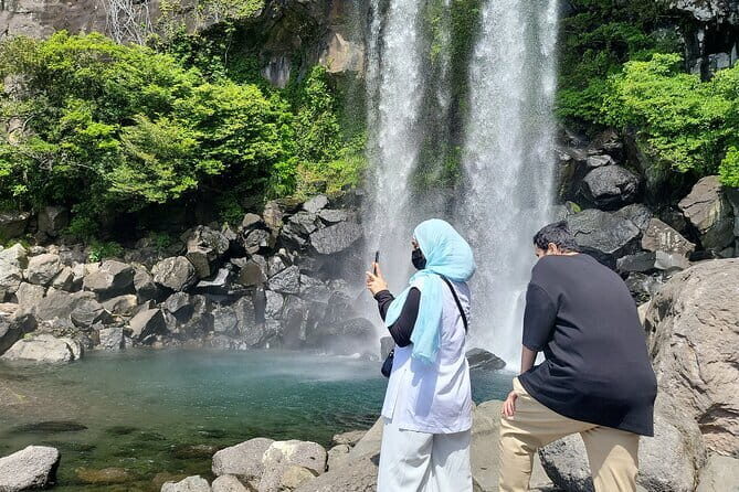 Private Day Tour in South in Jeju Island - An Introduction to a Well-Rounded Jeju Experience