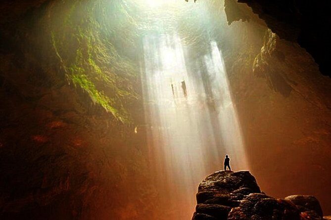 Private Day Tour of Jomblang Cave & Timang Beach from Yogyakarta (06.00am-06.00pm) - Introduction: Why This Tour Stands Out