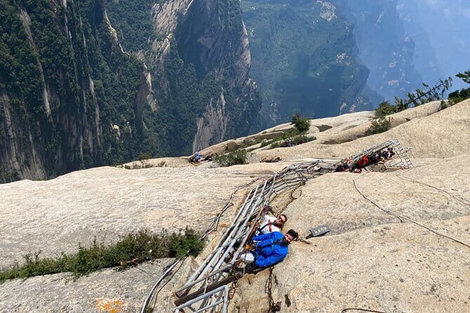 Private Day Tour of Mountain Huashan from Xi'an - Key Points