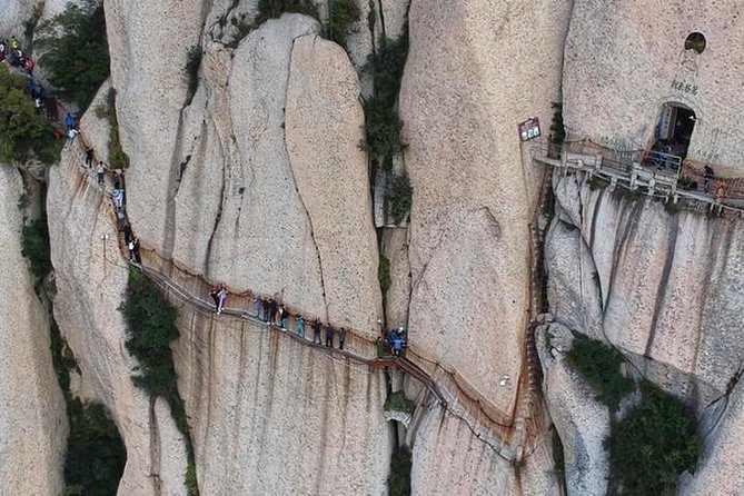 Private Day Tour of Mt. Huashan with Round-Trip Cable Car from Xi'an - Key Points