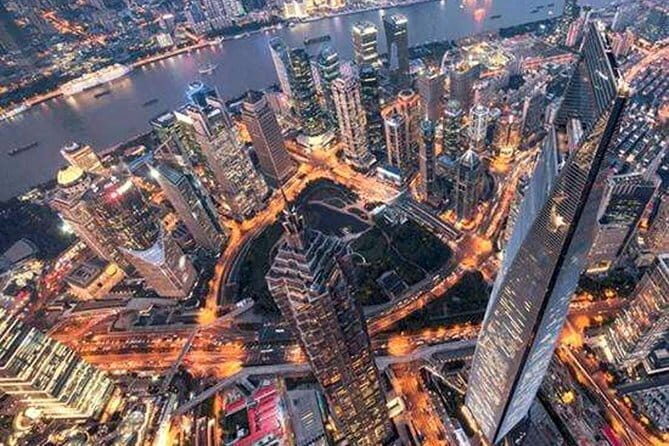 Private Day Tour of Shanghai Highlights with Acrobatic Show - A Closer Look at the Itinerary
