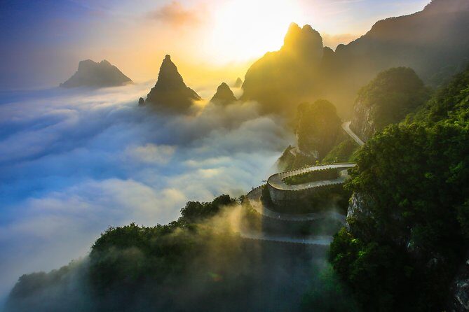 Private Day Tour of Tianmen Mountain with Skywalk - Discovering Tianmen Mountain: An In-Depth Review