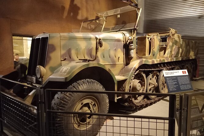 Private Day Tour Omaha Beach and Pointe Du Hoc - Visiting Pointe Du Hoc