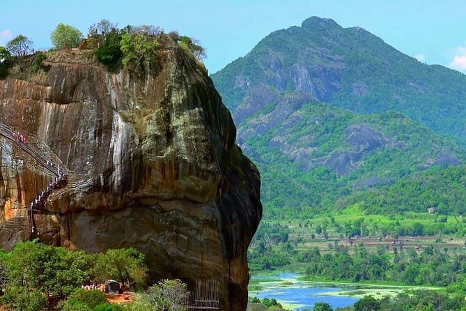 Private day tour to Anuradhapura from Kandy - The Sum Up