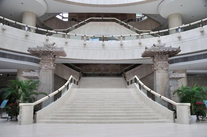 Private Day Tour to Ciqikou, Liziba, Jiefangbei etc. in Chongqing - Key Points