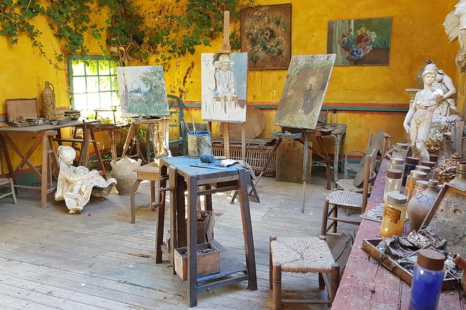 Private day tour to Giverny Gardens and Rouen from Paris - Exploring Rouens Medieval Charm