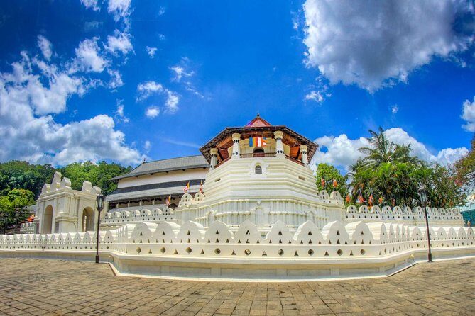 Private Day Tour To Kandy From Kaluthara - Breaking Down the Itinerary
