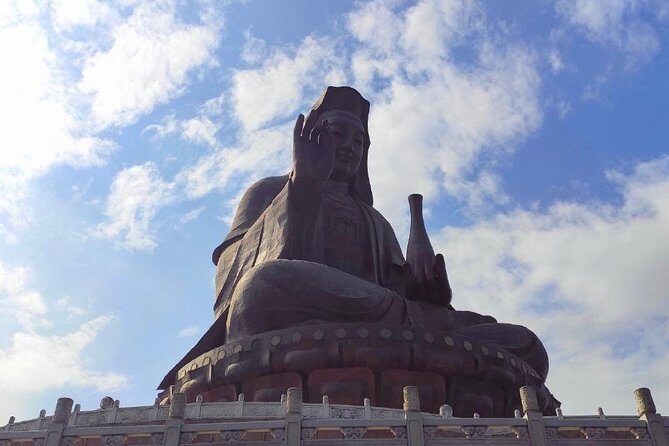 Private Day Tour to Mt Xiqiao from Guangzhou - Exploring Mt Xiqiao: A Detailed Look at the Tour