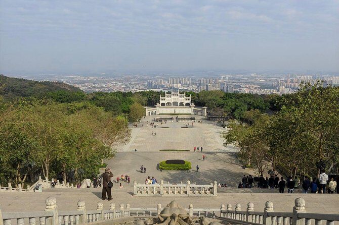 Private Day Tour to Mt Xiqiao from Guangzhou - What Travelers Say (Based on Reviews)