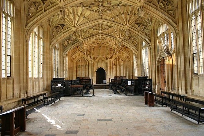 Private Day Tour to Oxford and The Cotswolds - Customization Options