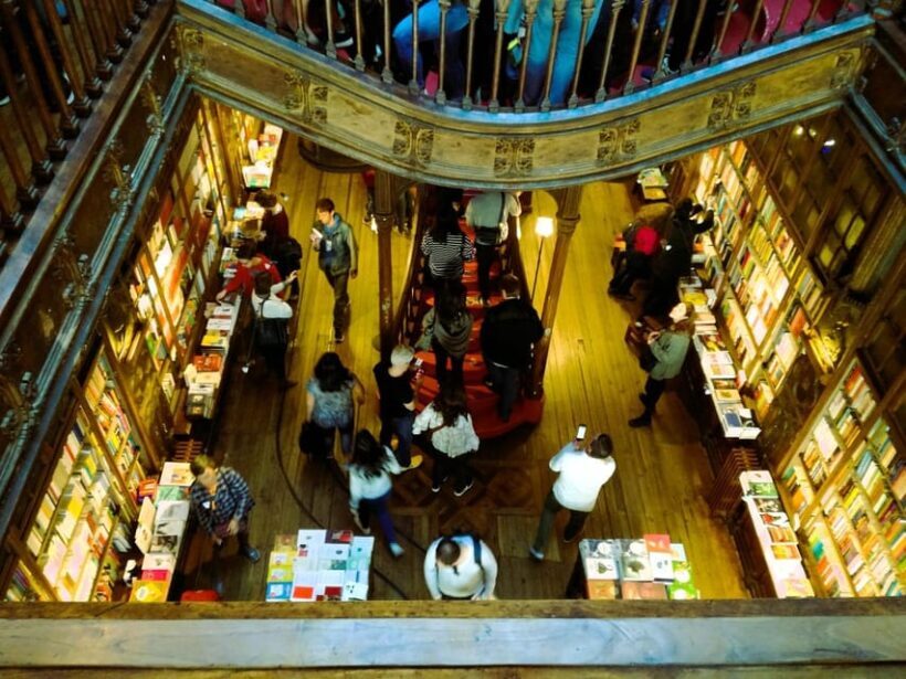Private Day Tour to Porto with maximum 2 stop in the way - FAQ