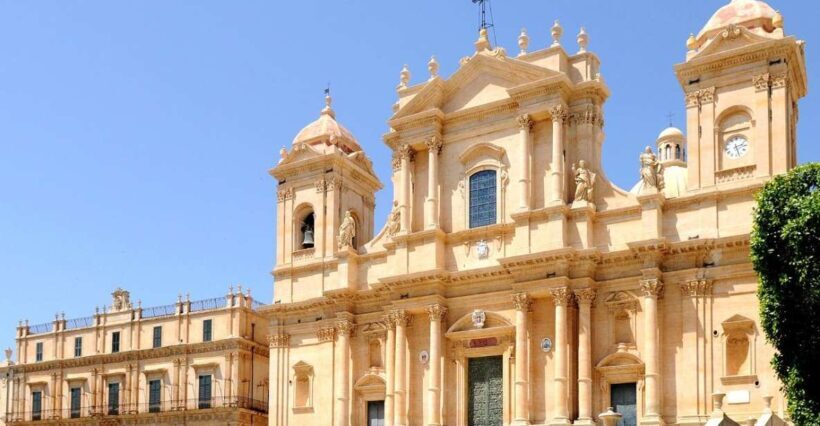 Private Day Tour to Siracusa and Noto from Catania - Key Points