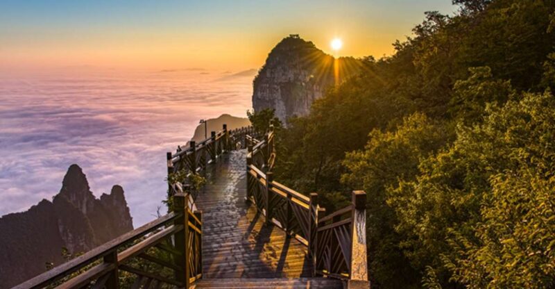 Private Day Tour to Tianmen Mountain & Glass Walk - Practical Tips for Travelers