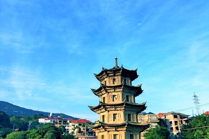 Private Day Tour to Visit Guanghua Temple and Meizhou Island from Xiamen - Exploring the Itinerary in Detail