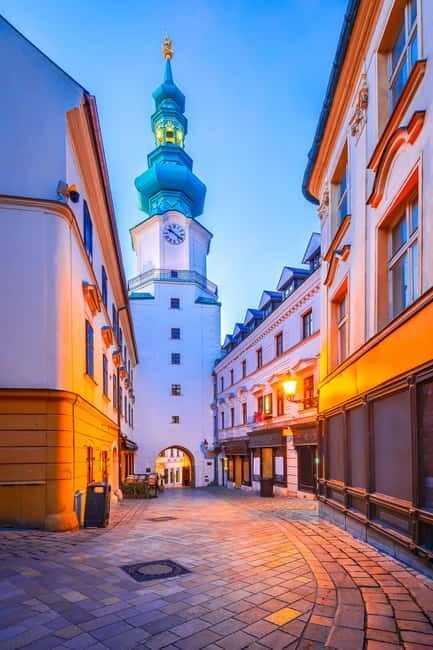 Private day trip: Budapest > Bratislava & Vienna, in English - The Sum Up