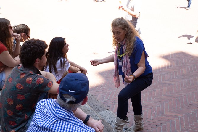 Private Day Trip Leonardos Birthplace From Florence + Lunch - Savoring the Tuscan Countryside Experience