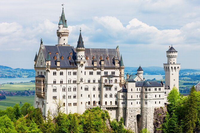 Private Day Trip: Munich to Neuschwanstein & Landsberg am Lech - Meeting Points and Additional Info