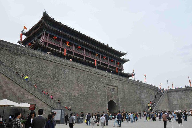 Private Day Trip Of Xi'an From Your Shanghai's hotel Including Transfer Service - Exploring Xian’s Ancient Walls and Vibrant Muslim Street