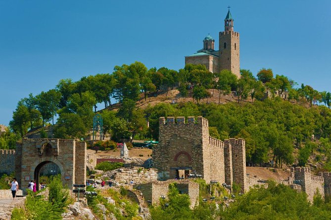 Private Day Trip to Bulgaria and Veliko Tarnovo From Bucharest - Pickup and Schedule