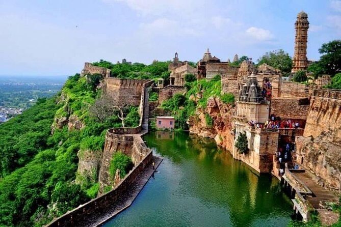 Private Day Trip to Chittorgarh Fort from Udaipur - Who Should Consider This Tour