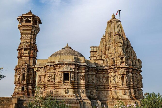 Private Day Trip to Chittorgarh from Udaipur with Guide Option - Key Points