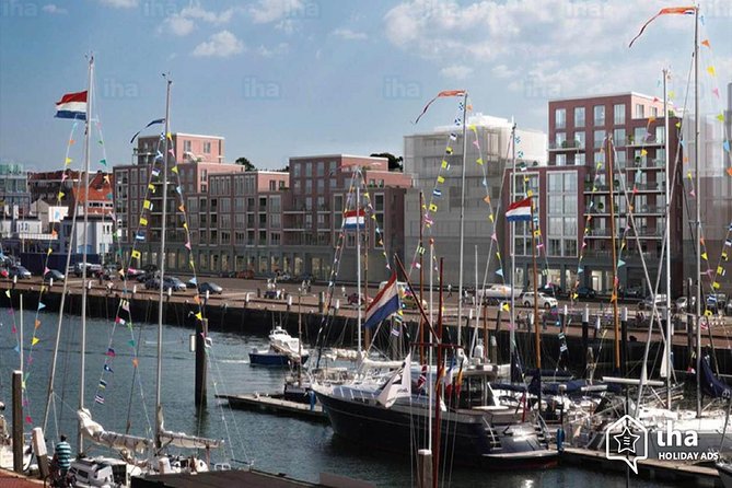 Private day trip to Delft and The Hague - The Sum Up