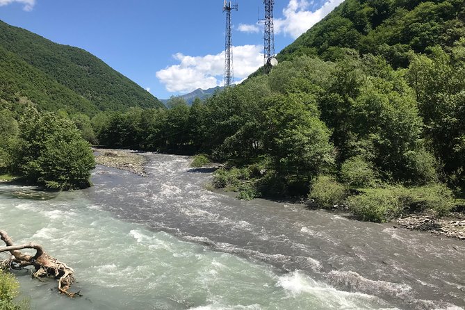 Private Day Trip to Gudauri and Kazbegi From Tbilisi via Jvari and Mtskheta - Exploring Gudauri and Kazbegi