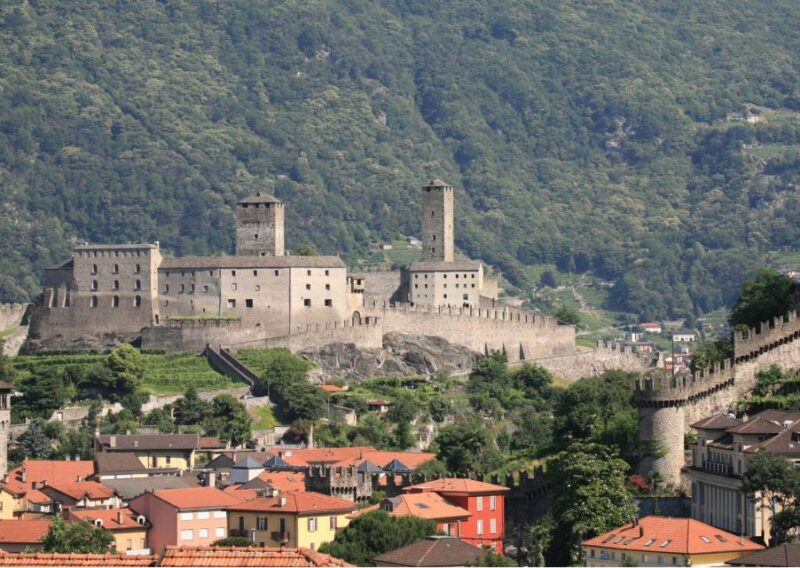 Private Day Trip to Lake Como & Lugano From Zürich by Car - Discovering the UNESCO World Heritage Sites in Bellinzona