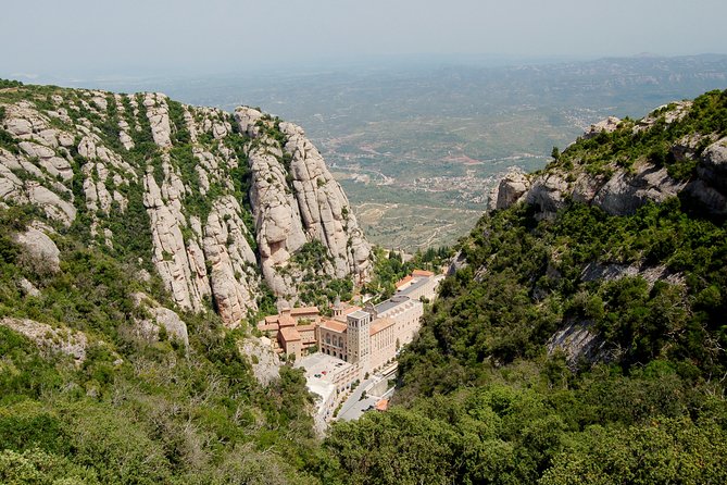 Private Day Trip to Montserrat from Barcelona with a local - What Makes the Experience Stand Out?
