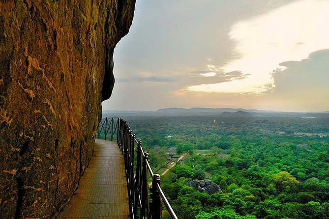 Private Day Trip to Sigiriya , Dambulla and Pidurangala Rock - FAQ
