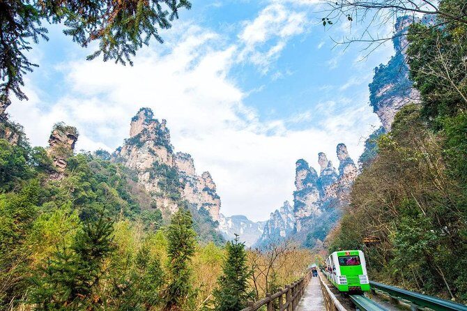 Private Day Trip: Zhangjiajie National Forest Park And Tianzi Mountain - Tianzi Mountain: The Crown Jewel of Scenic Peaks