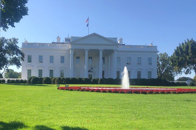 Private DC Guided Bus Tour with Step Off Guide - What Sets This Tour Apart?