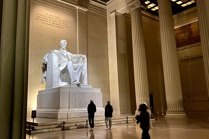 Private DC Monuments by Moonlight (Up to 12 Guests) - Who Should Consider This Tour?
