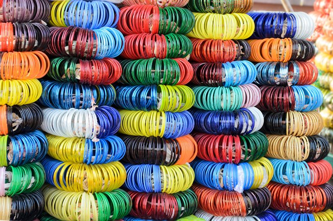 Private Delhi tour with Lotus Temple, ISKCON and Connaught Place with Dinner - What Travelers Say