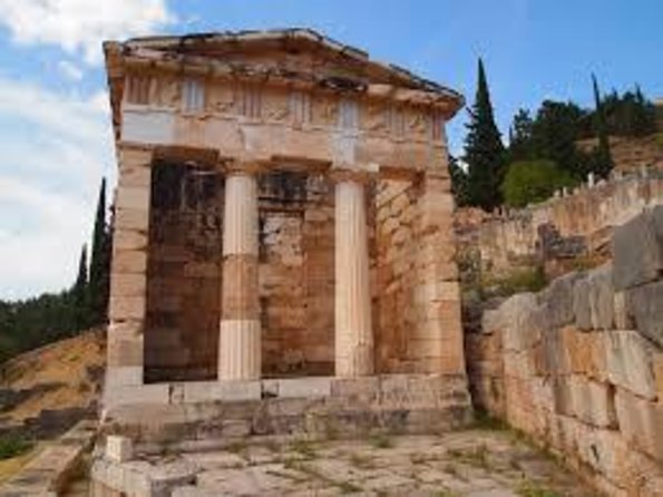 Private Delphi and Thermopylae Full Day Tour From Athens - Practical Information and Accessibility